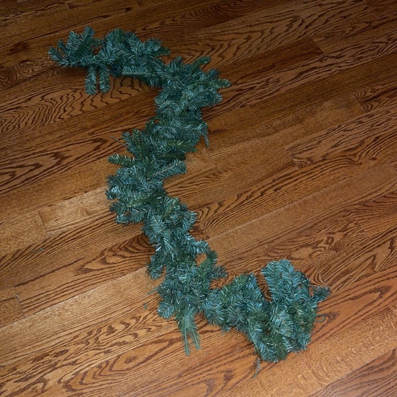 Holiday | 5 Foot 8 Inch Green Garland | Poshmark